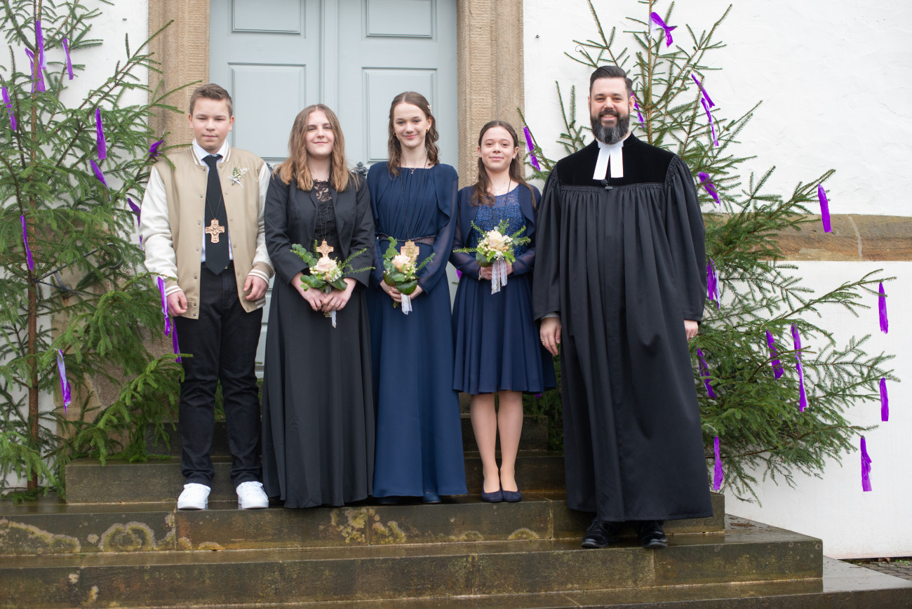 Mit Gott in Balance bleiben: Konfirmation 2023 | Evang.-Luth ...